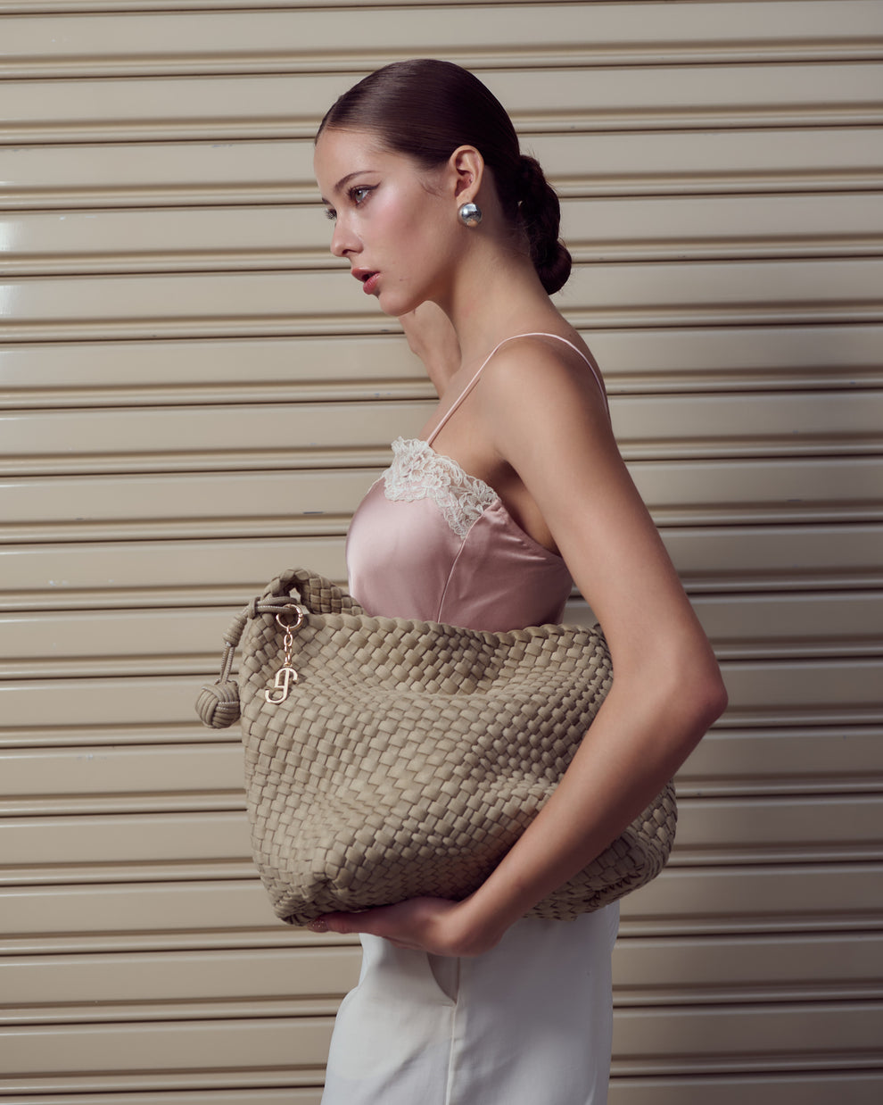 POPPY SUEDE SHOULDER BAG - TAUPE – Sugar Monday